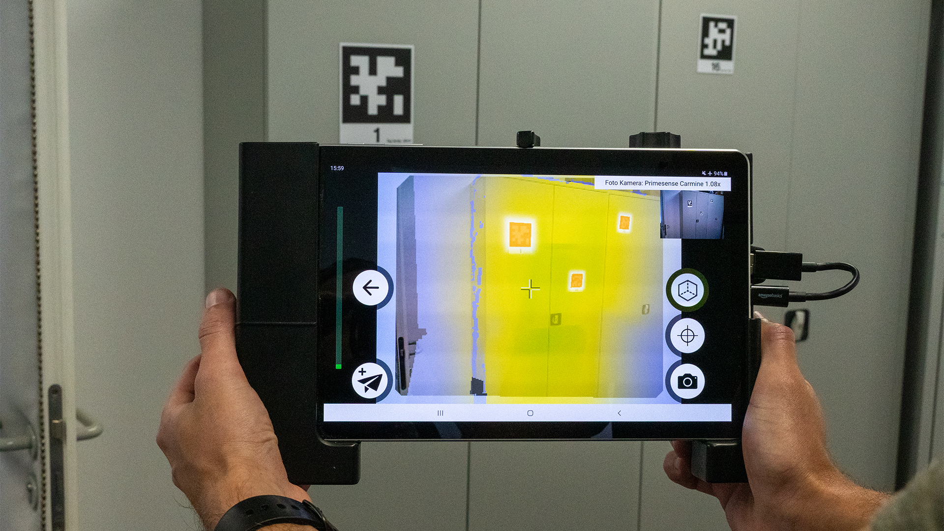 What are AprilTags and what AprilTag size should I use?